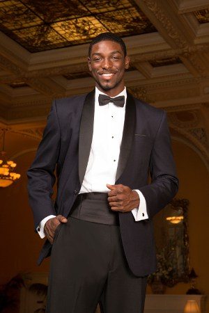 How to Wear a Cummerbund - Vittorio Menswear & Tuxedo
